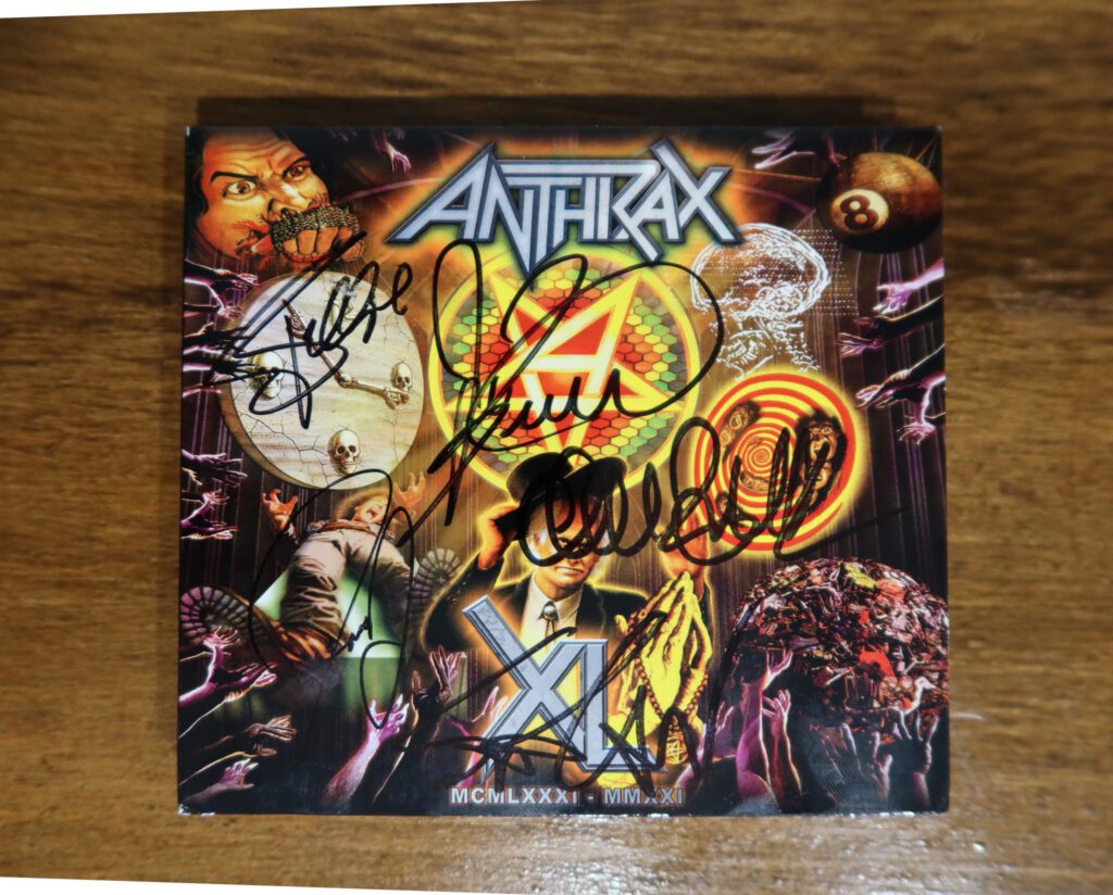 Anthrax @ The History, Toronto - Front of the Stage