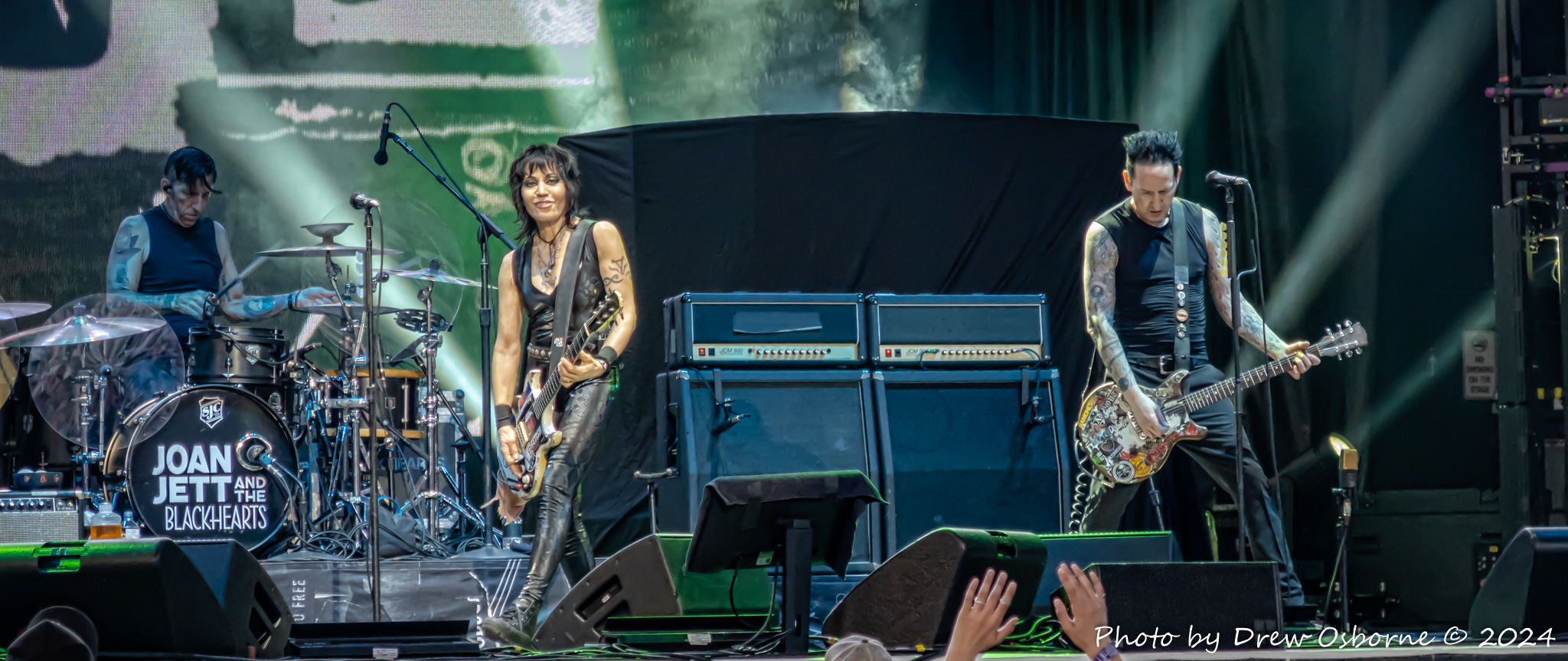 Concert Review: Alanis Morissette’s The Triple Moon Tour at Budweiser ...