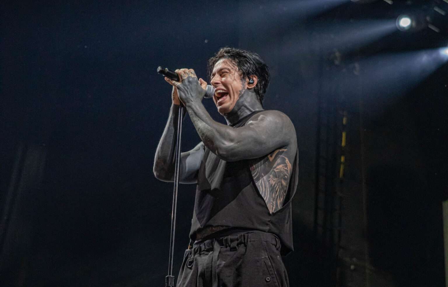 Helix Turns 50 with New Album, Remastered Classics, and a Fierce New ...